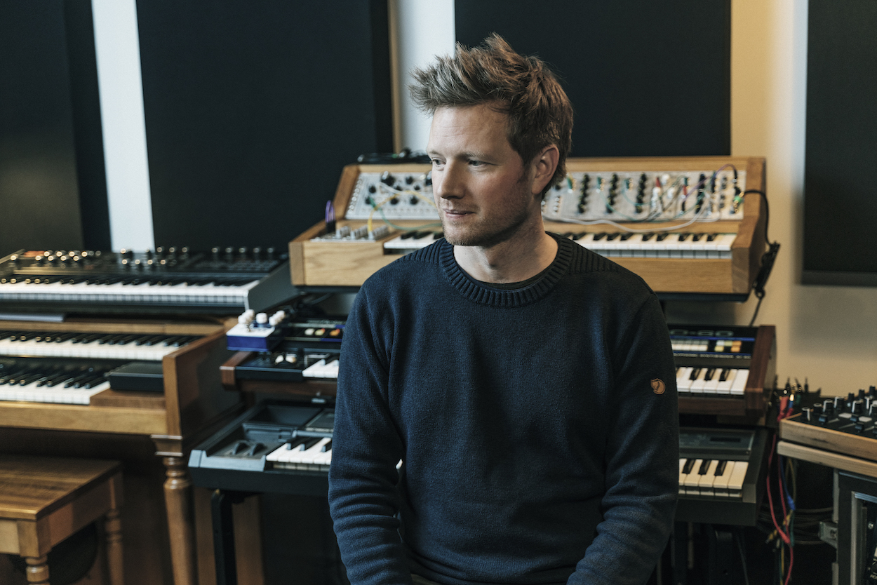 Matt Robertson – Enveleau – Fluid Radio